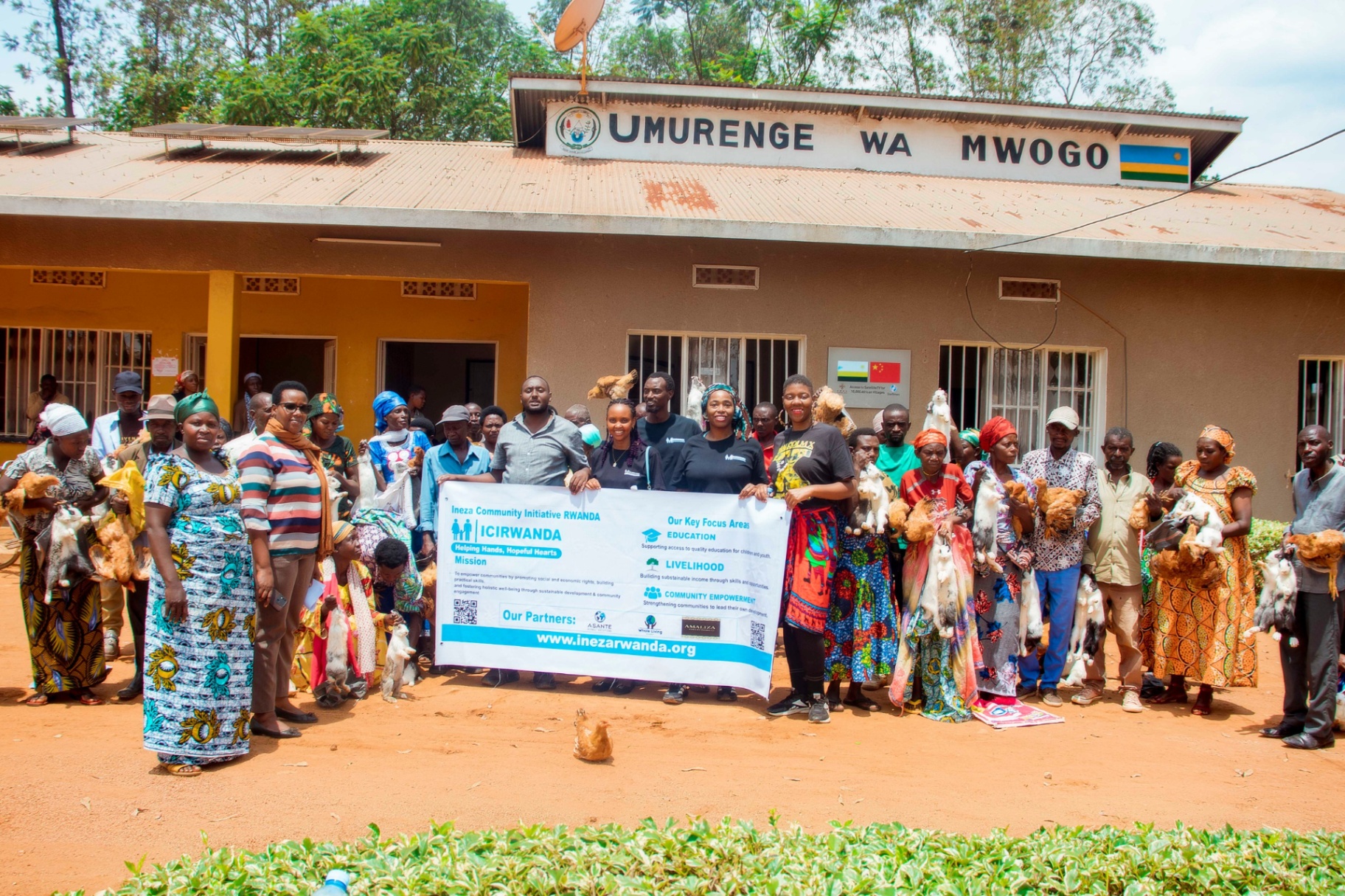 ICIRWANDA - Helping Hands, Hopeful Hearts